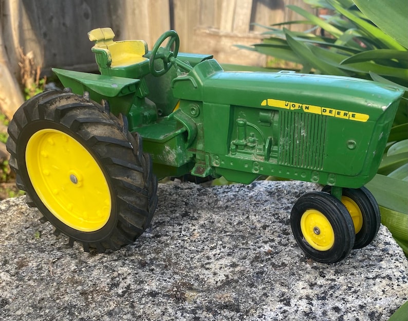 Vintage Diecast Metal John Deere Tractor Toy* Display Model Collectible ...
