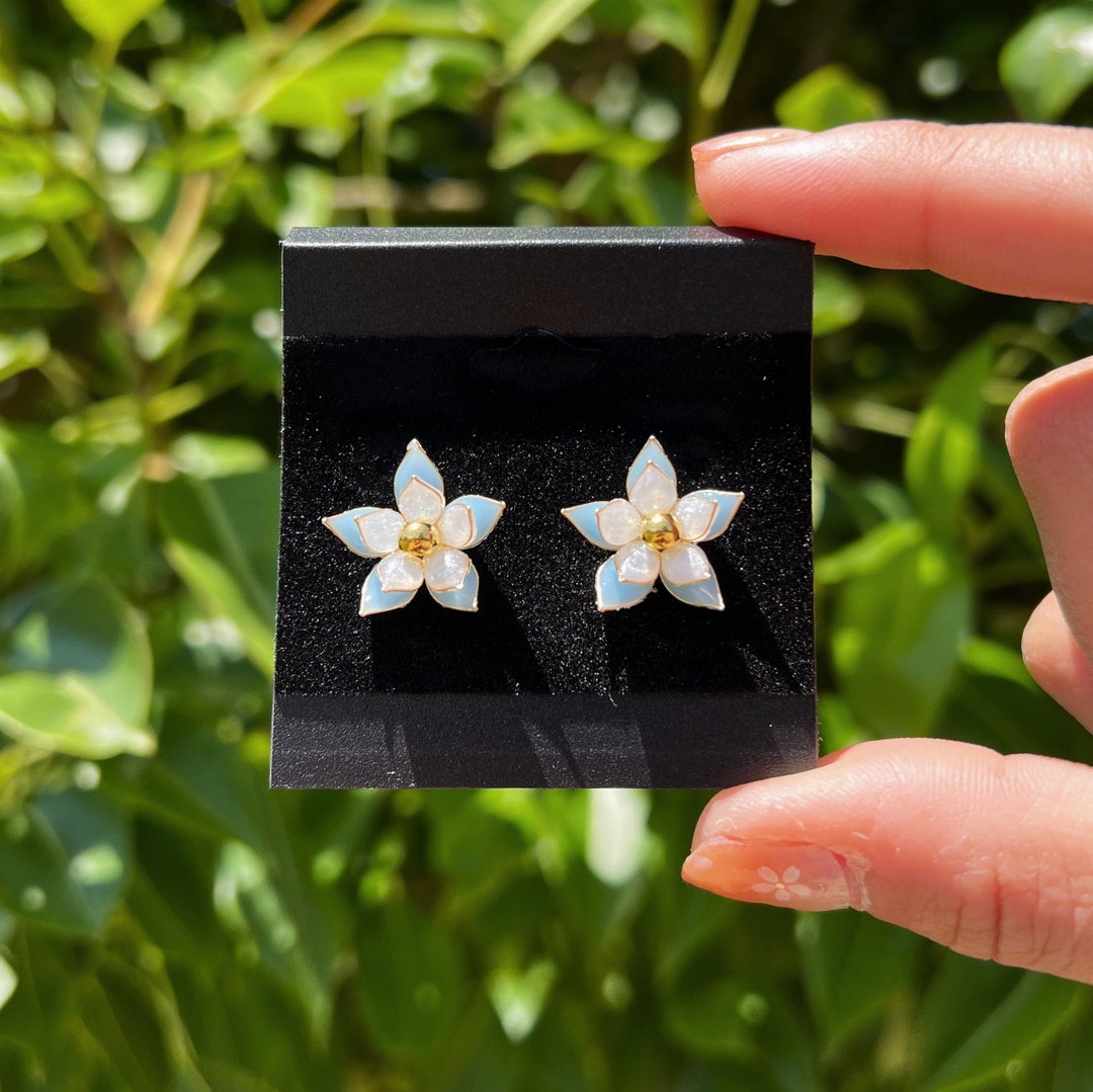 Glaze Lily Stud Earrings Teyvat Garden Series Genshin Impact UV Resin ...