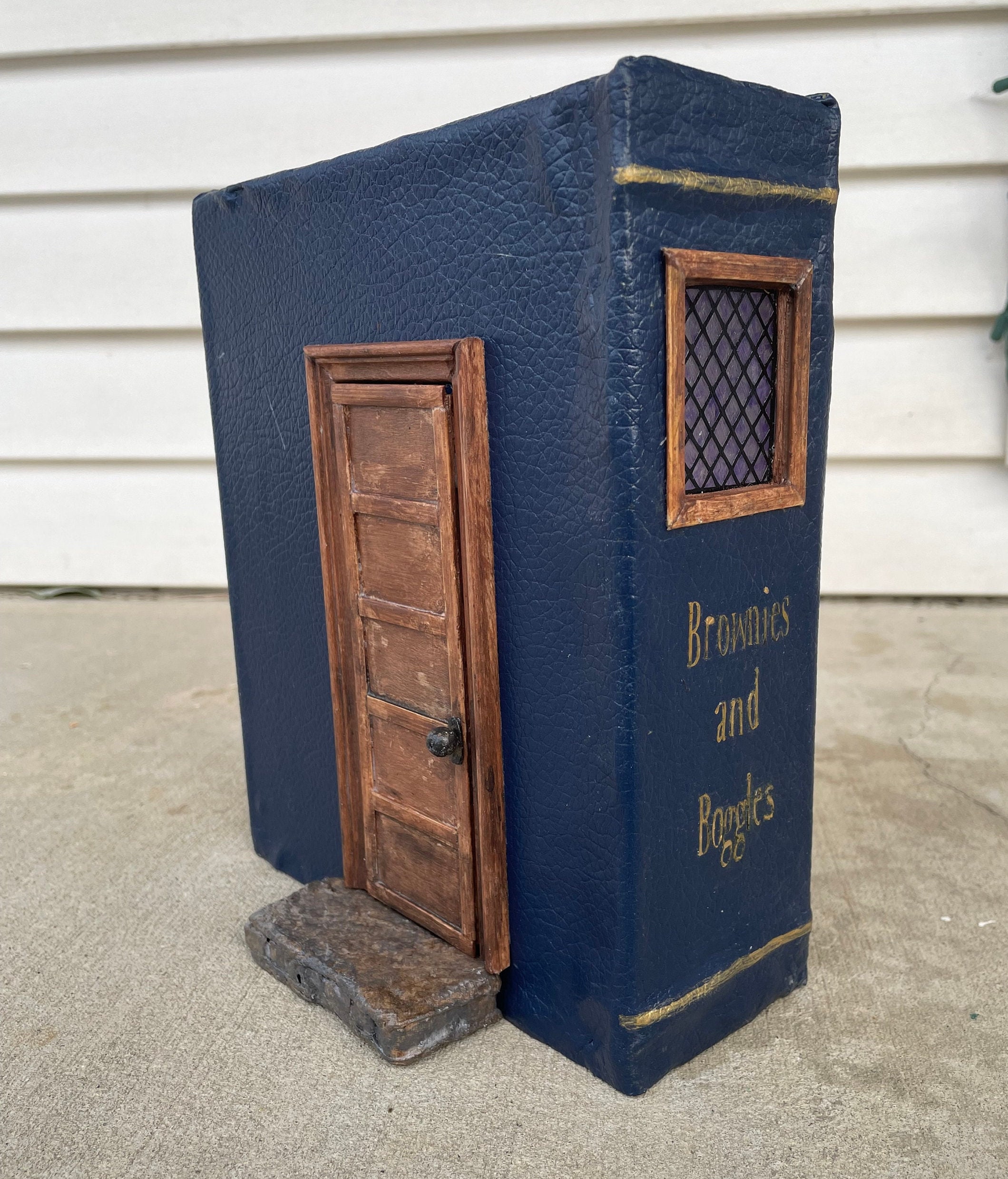 Book Nook, Bookshelf Insert, Dollhouse, Handmade Miniatures - Etsy