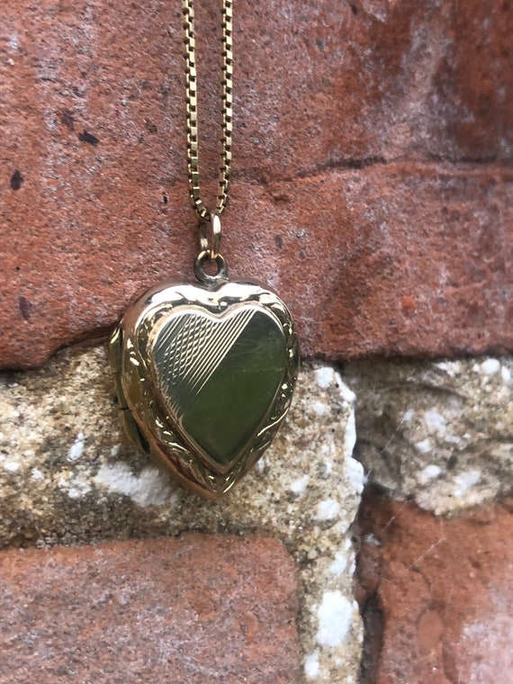 9ct Gold Vintage Heart Locket - Gem