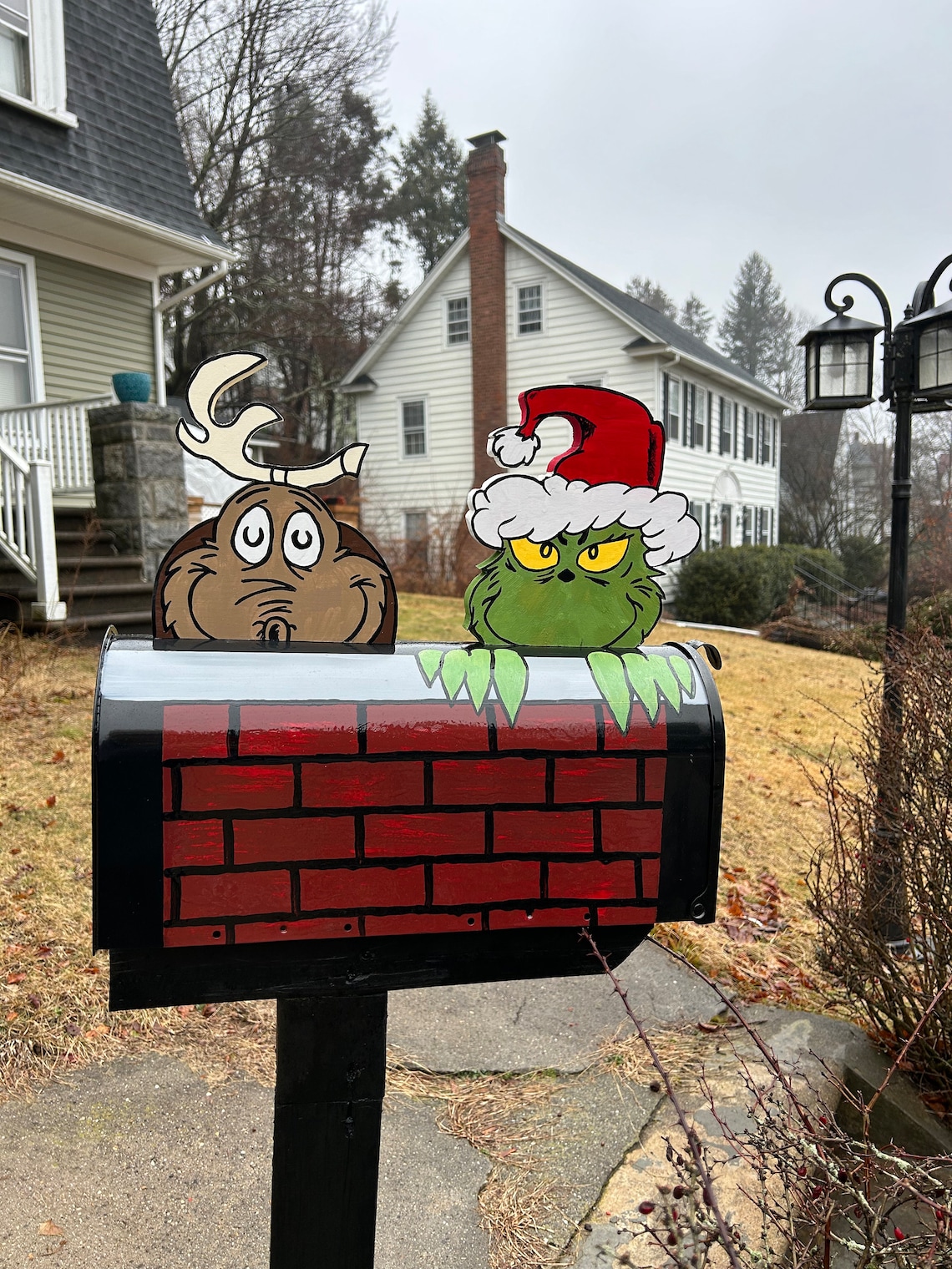 Grinch and Max Mailbox - Etsy