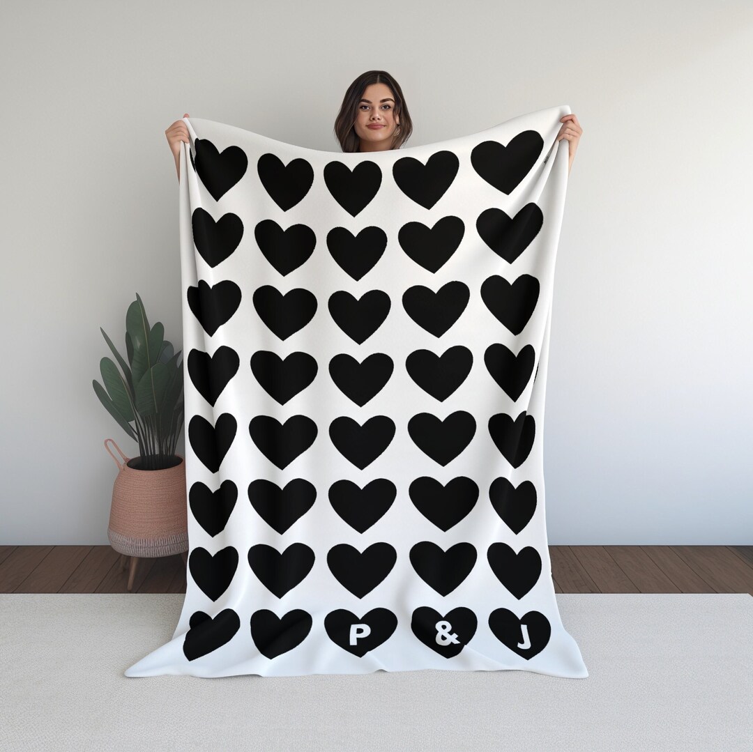 Black Heart Blanket: Custom Gothic Valentine's Day Throw - Etsy