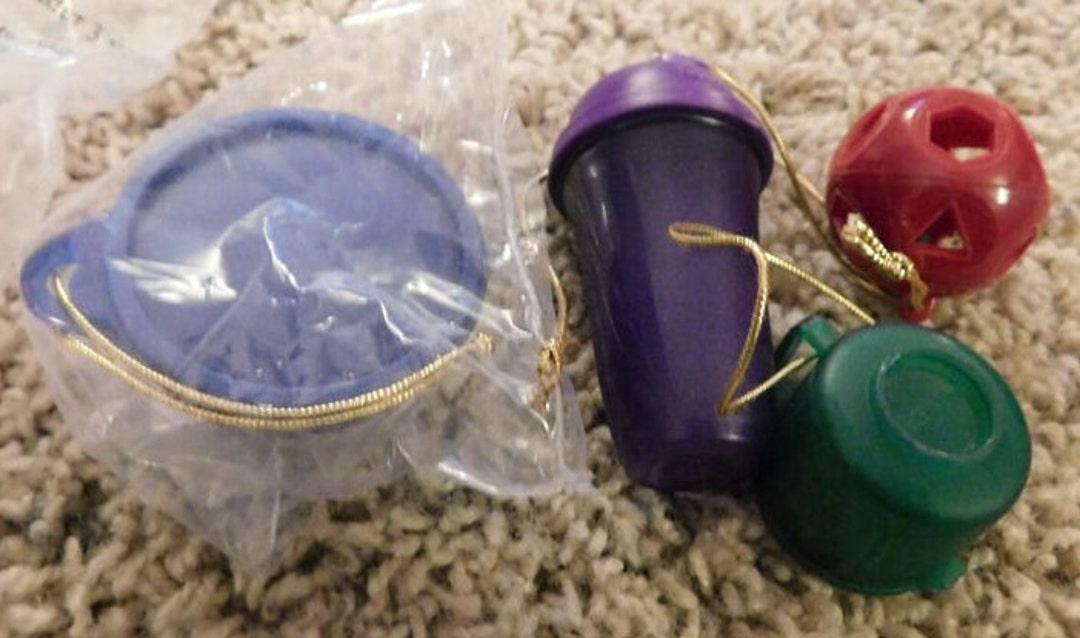 23-1489 4 Vintage NOS New Tupperware Tiny Treasure Christmas Ornaments ...