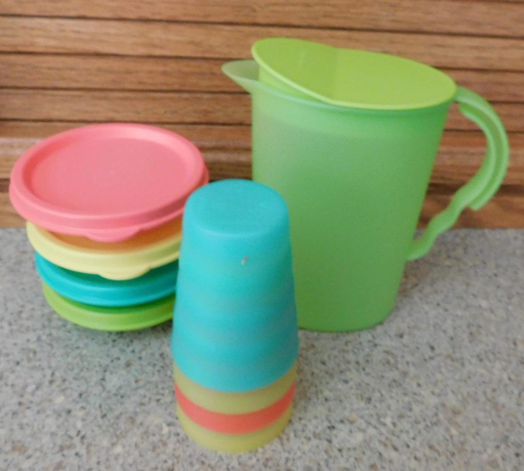25-630 Vintage Tupperware Children's Play Dishes: Pitcher, Bowls, Cups ...