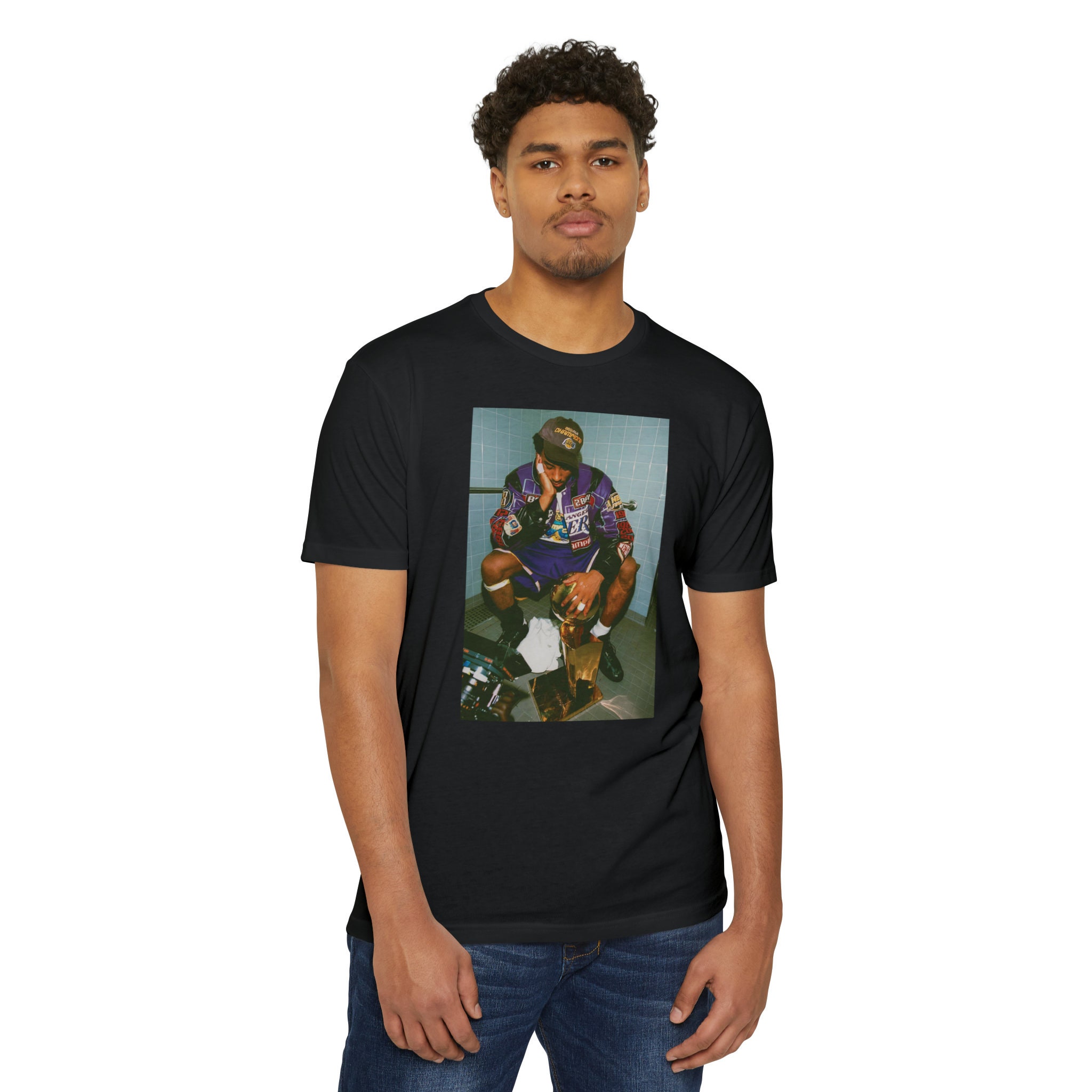 Kobe Bryant Mamba T-shirt Iconic Trophy Photo - Etsy