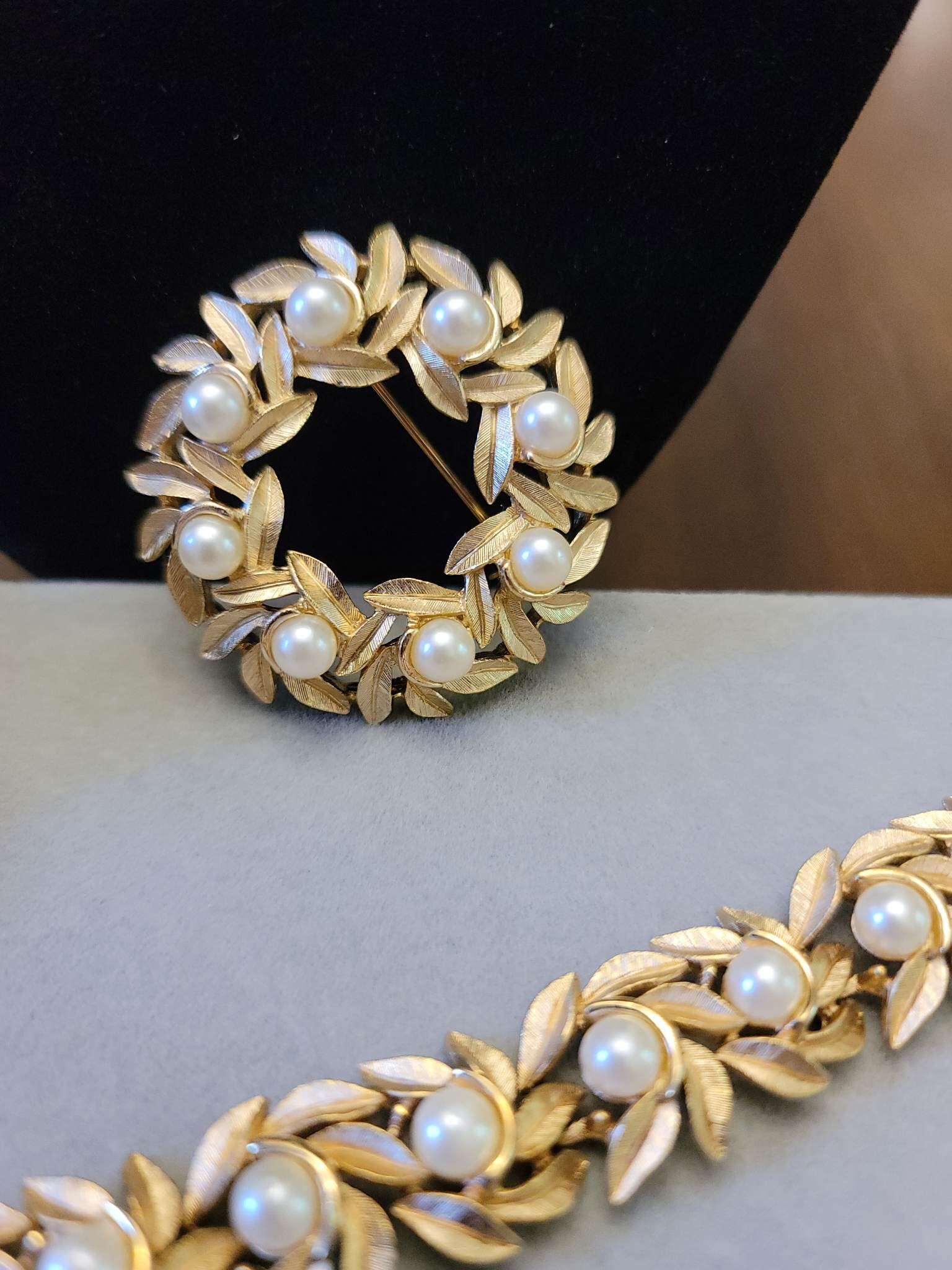 Vintage Avon 1971 Evening Creation 4 Piece Parure Set. Necklace ...