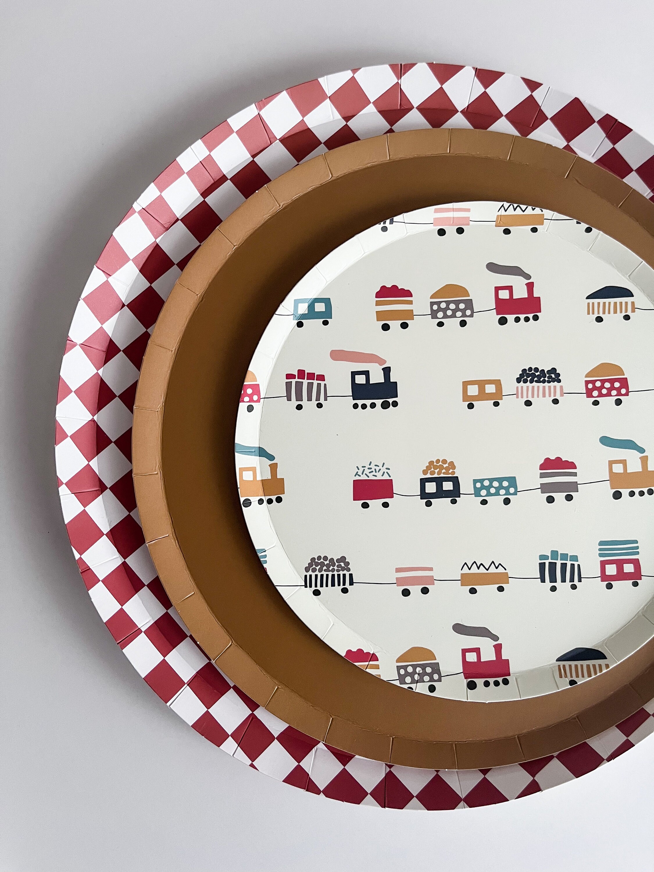Checkered Red Plate, XL (set of 8) - Etsy