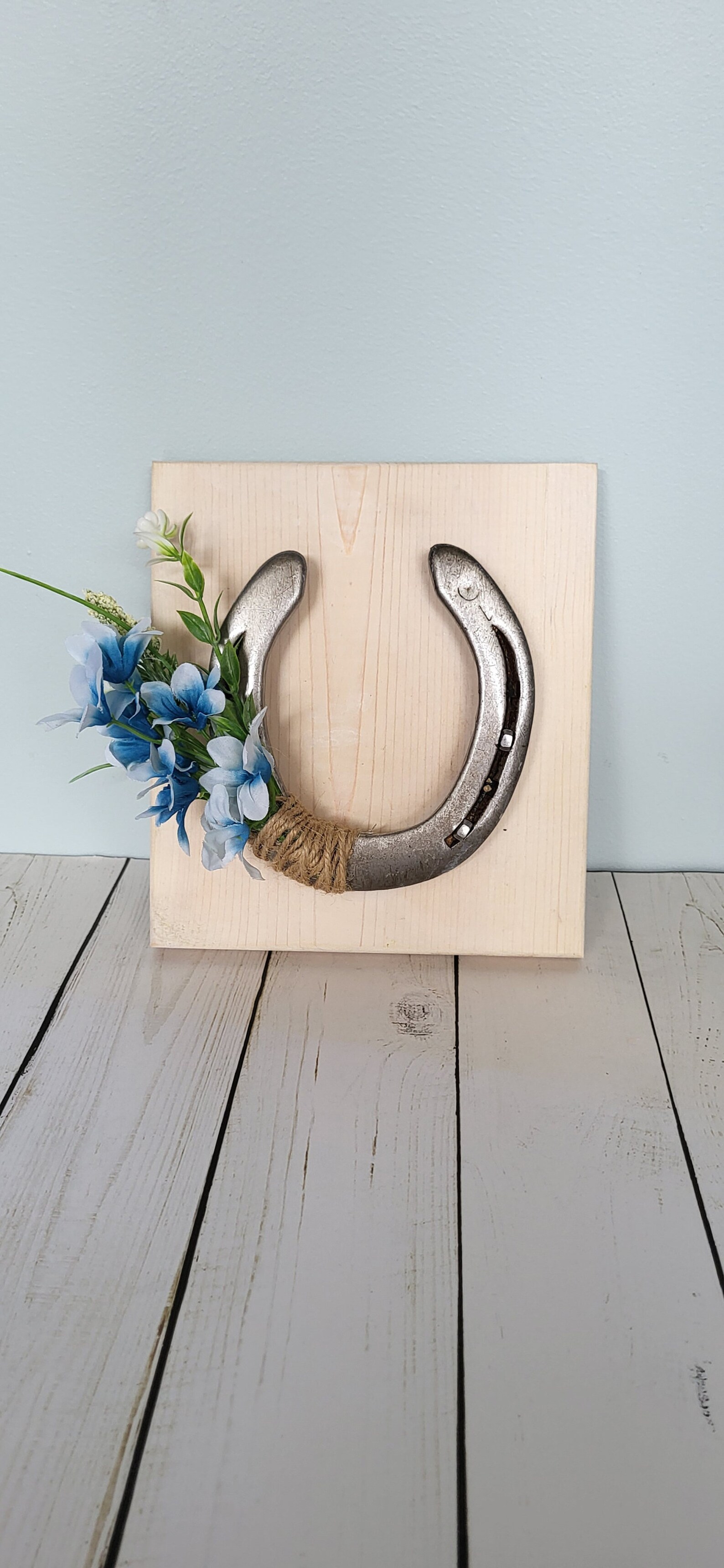 Floral Horseshoe Wall Hanging: Rustic Farmhouse Decor - Etsy