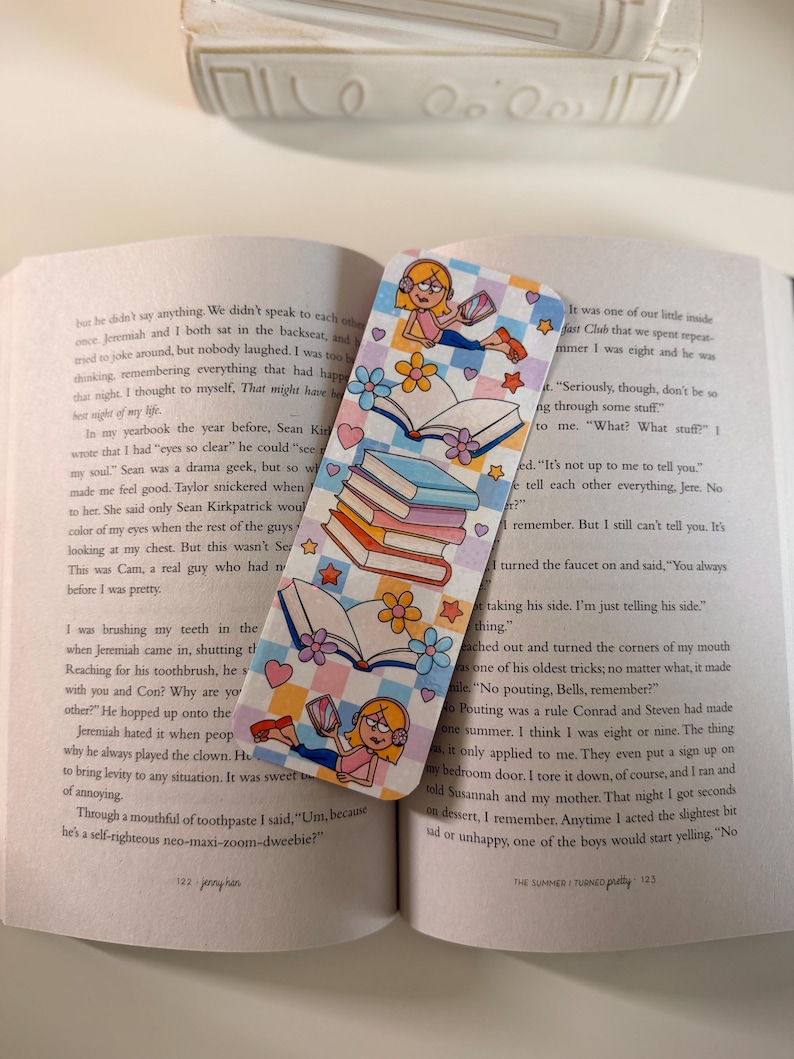 Cute Bookmark for Book Lovers, Reading Journal, Bookworm Aesthetic Gift ...