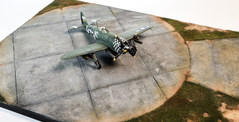 1/72 WWII RAF USAAF Airfield Diorama Base: Bomber Display (40x30 Cm) - Etsy
