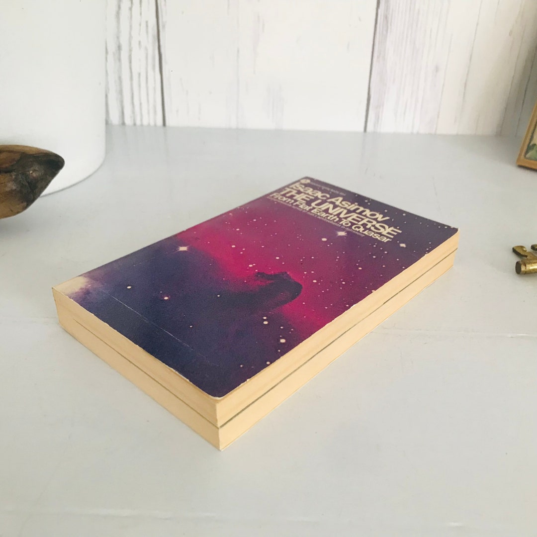 Universe From Flat Earth to Quasar Soft Cover, 1971 Edition, Isaac ...