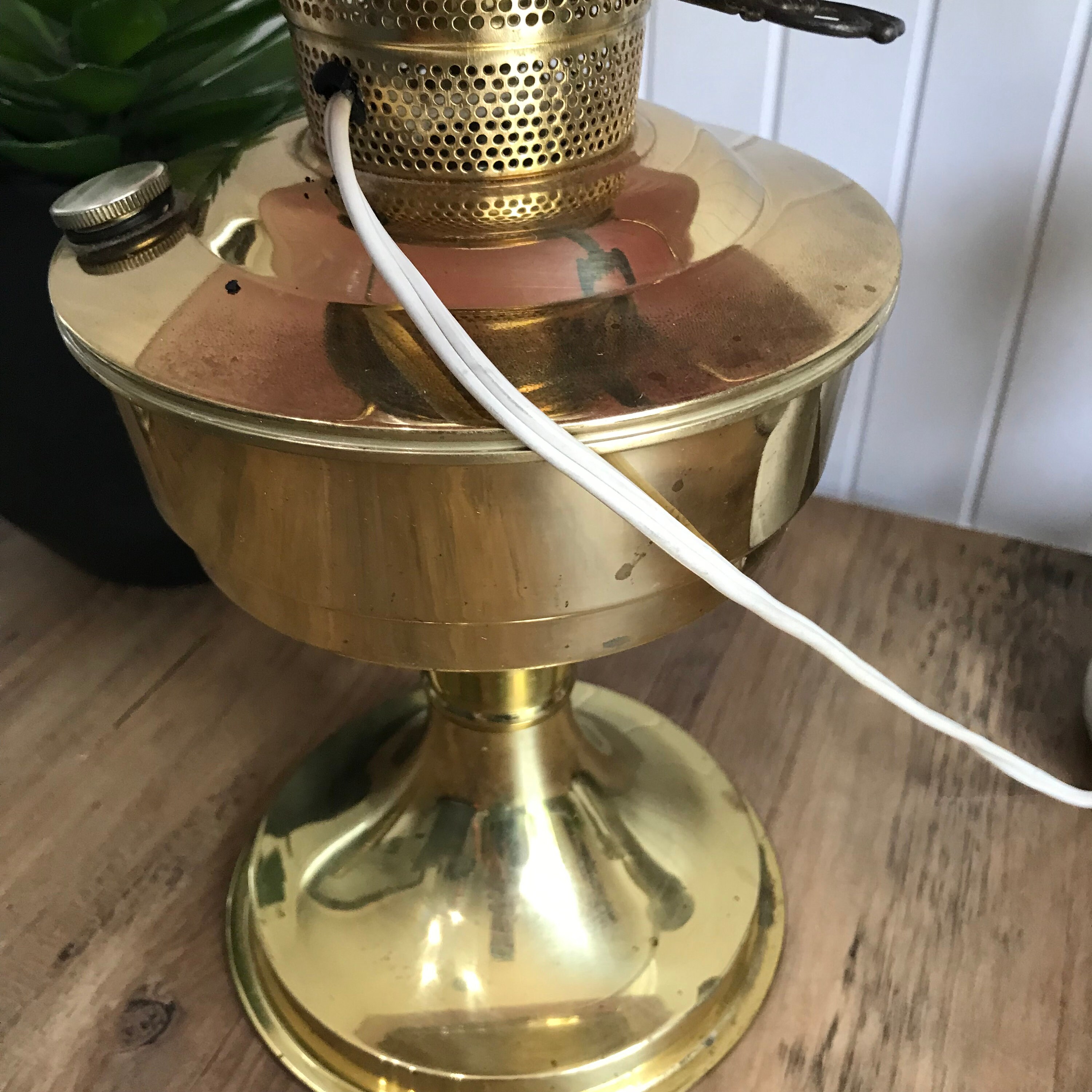 Aladdin Brass Oil Lamp Vinrage Red Shade Aladdin Lamp Kerosene Brass Oil Lamp Electric Oil