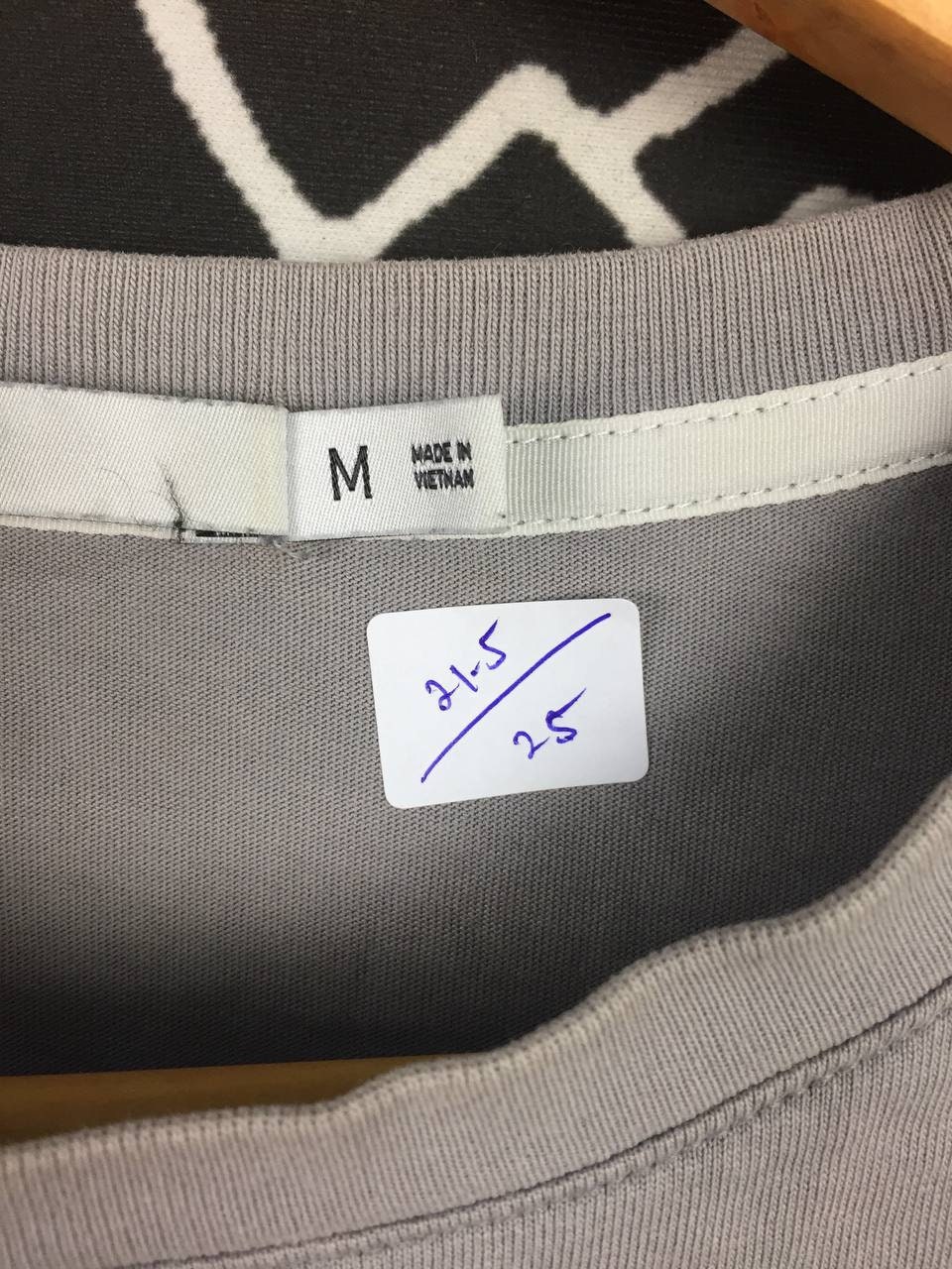 J Jil Sander Uniqlo Essential Light Grey Tee / Luxury /antwerp Six / 90s Fashion Brand Plain Tee ...