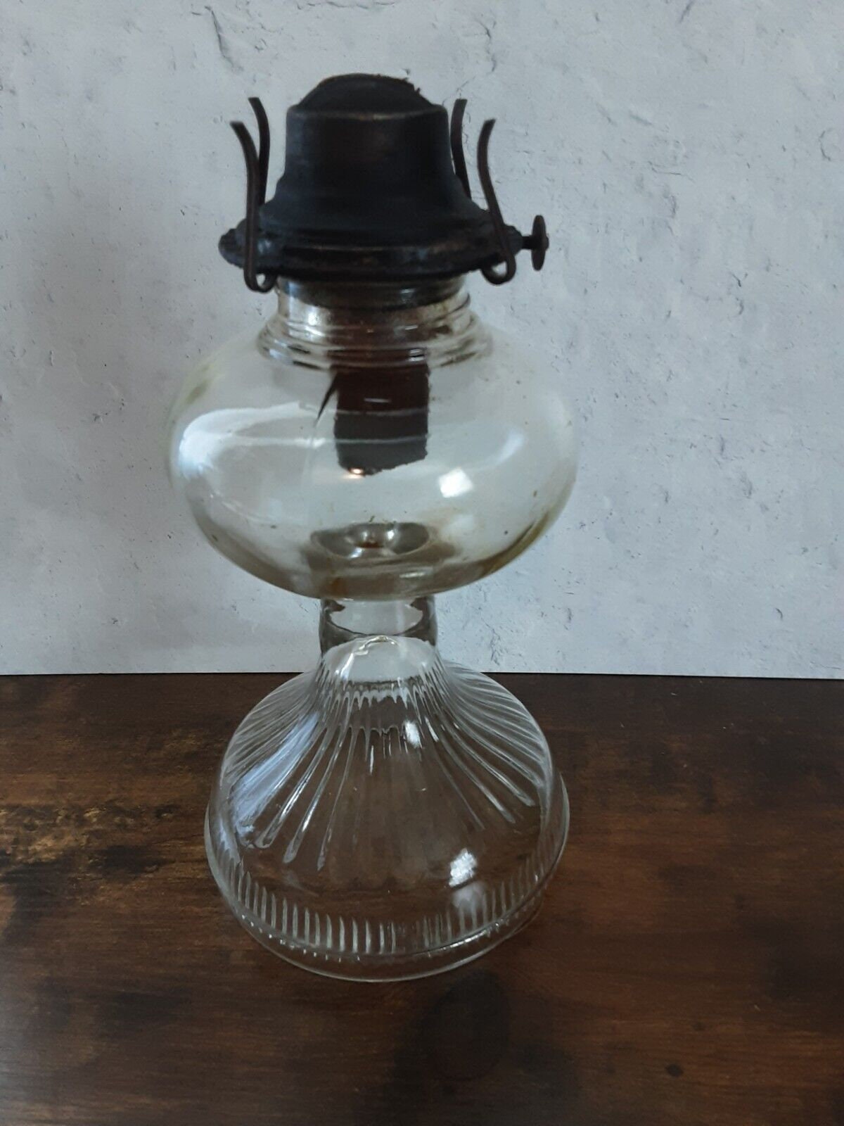 Vintage Kerosene Oil Lamp Rib Base With Globe - Etsy