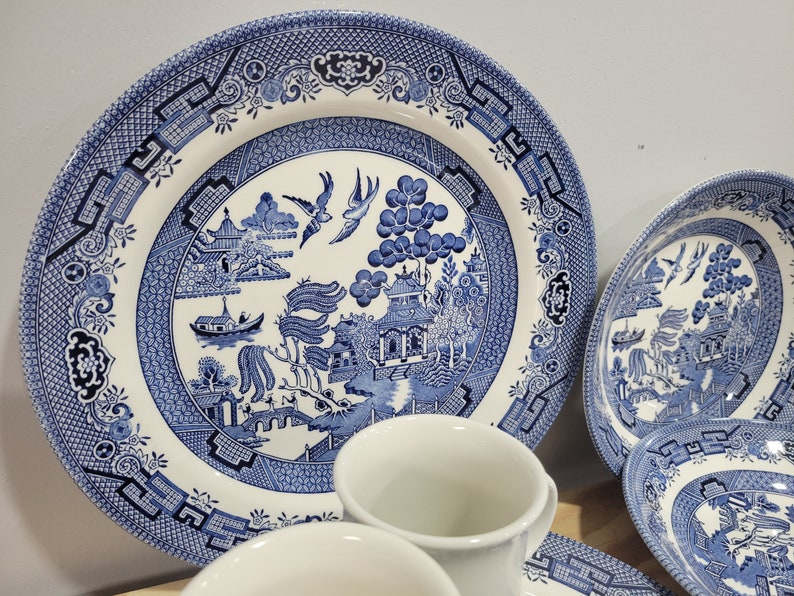 Churchill Blue Willow Dinnerware Set --- PICK - Etsy