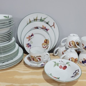 Royal Worcester Evesham Vale Dinnerware Set - PICK - Etsy