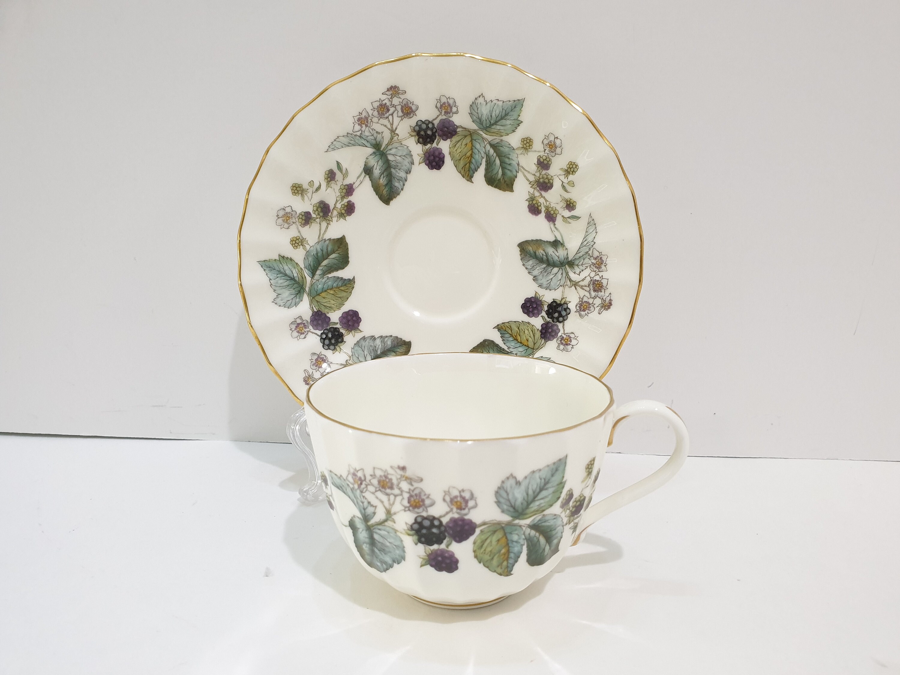 Royal Worcester Lavinia Flat Cup & Saucer Set - Etsy