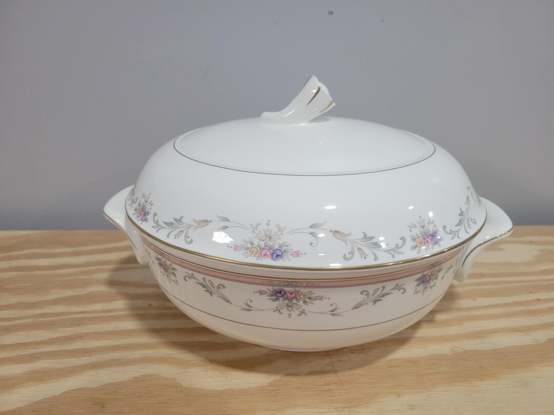 Christopher Stuart Spring Crest 2-quart Oval Covered Casserole - Etsy