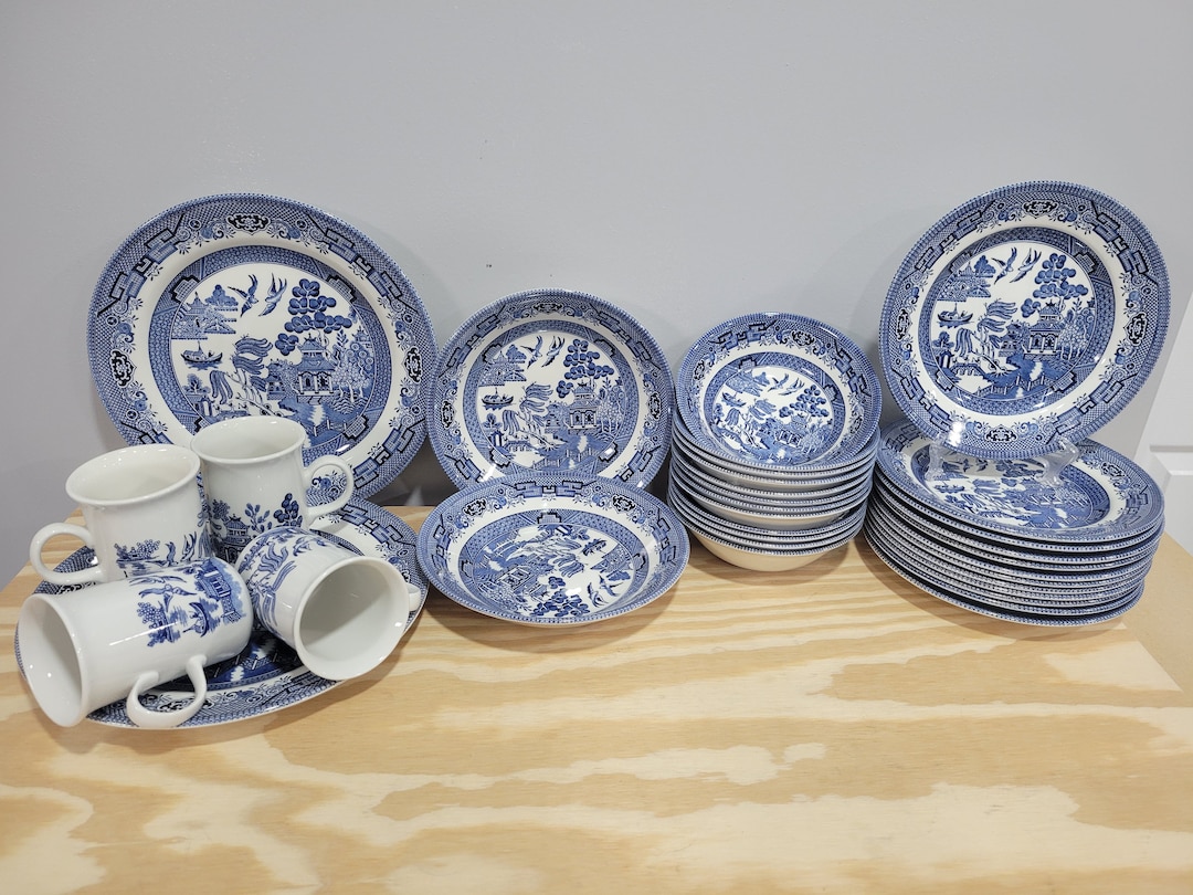 Churchill Blue Willow Dinnerware Set --- PICK - Etsy