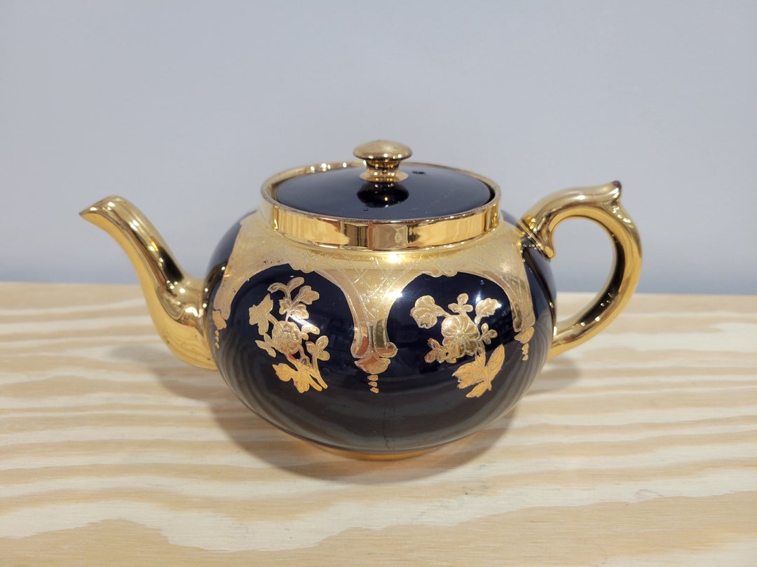 Gibson Staffordshire Cobalt Blue With Gold Moroccan Floral Motif Teapot ...