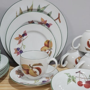 Royal Worcester Evesham Vale Dinnerware Set - PICK - Etsy