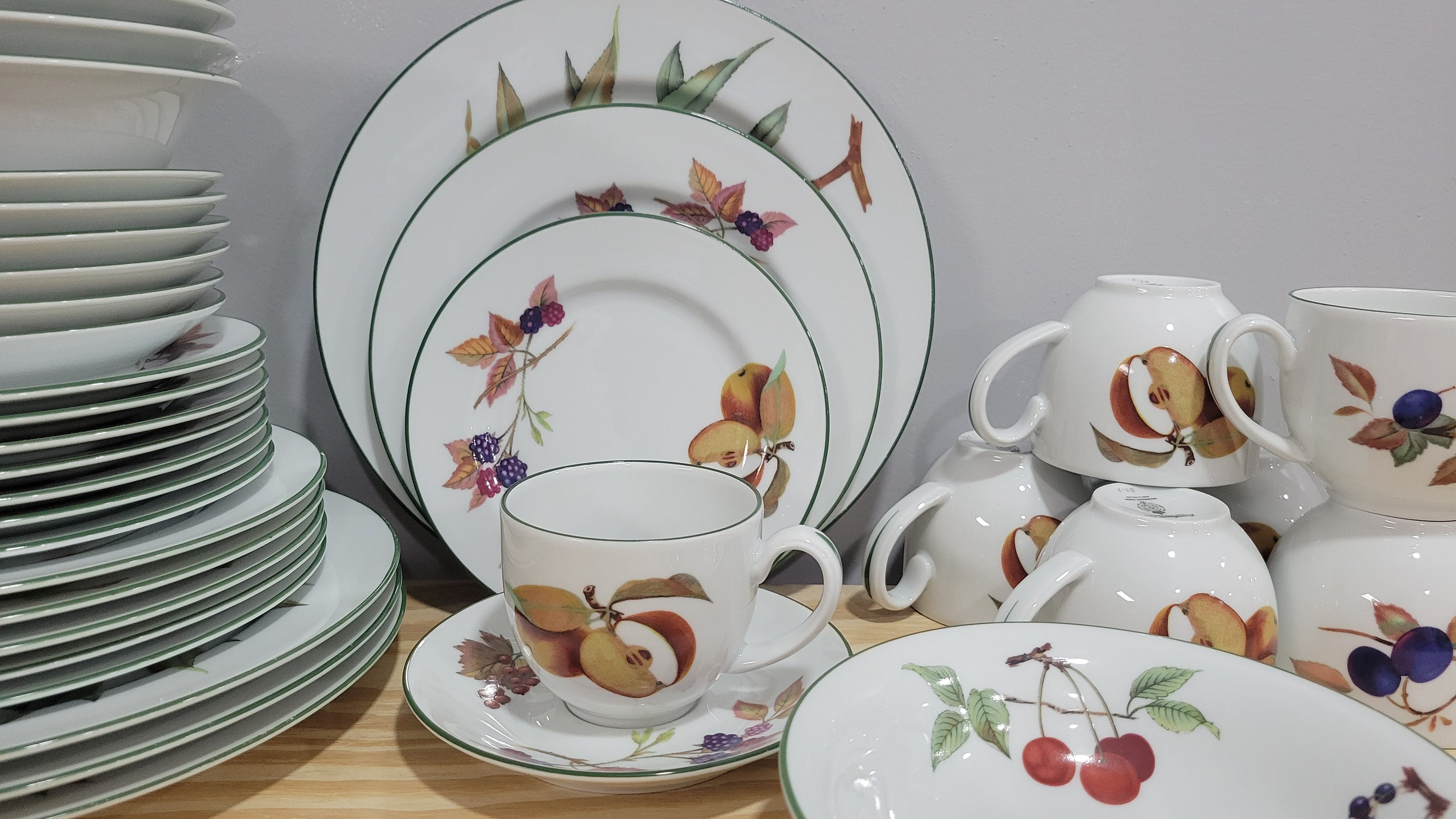 Royal Worcester Evesham Vale Dinnerware Set - Etsy