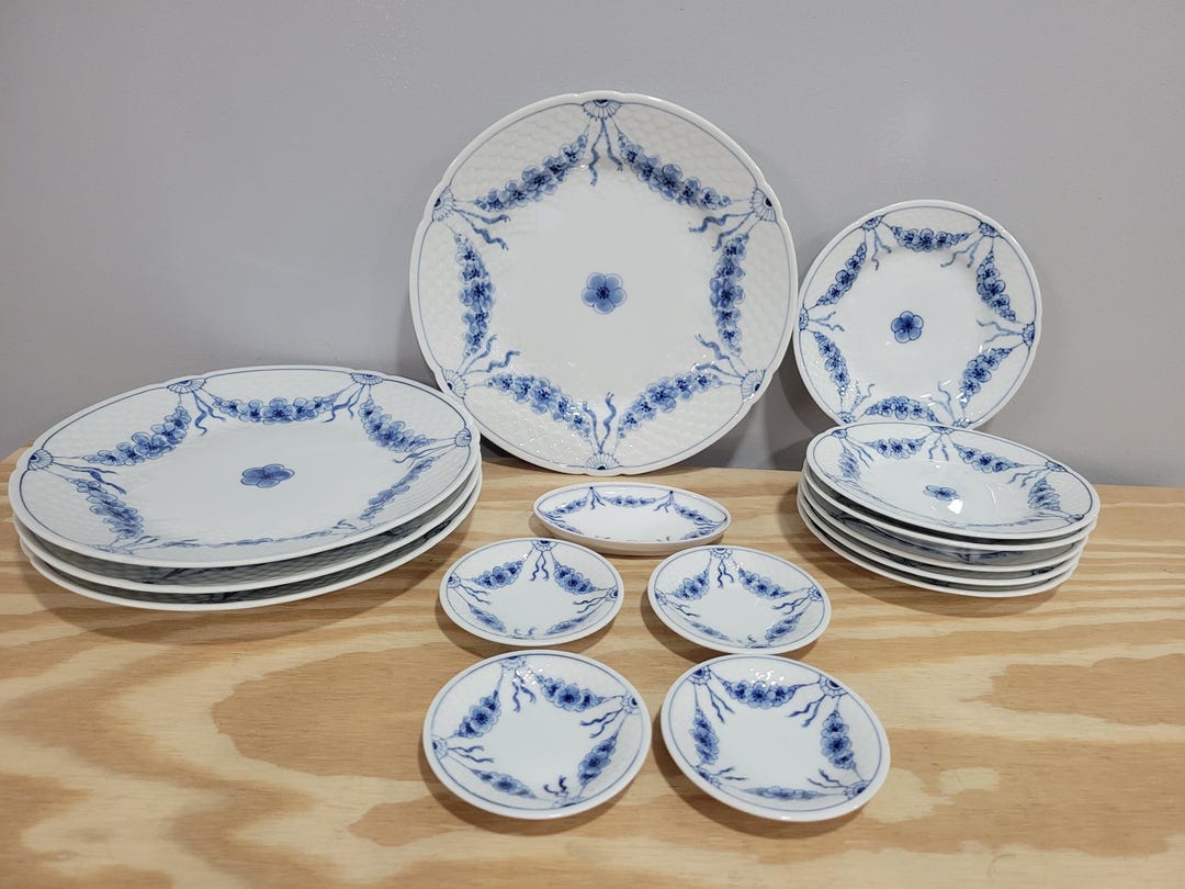 Bing & Grondahl Empire Blue and White Bone China Plate -- PICK - Etsy