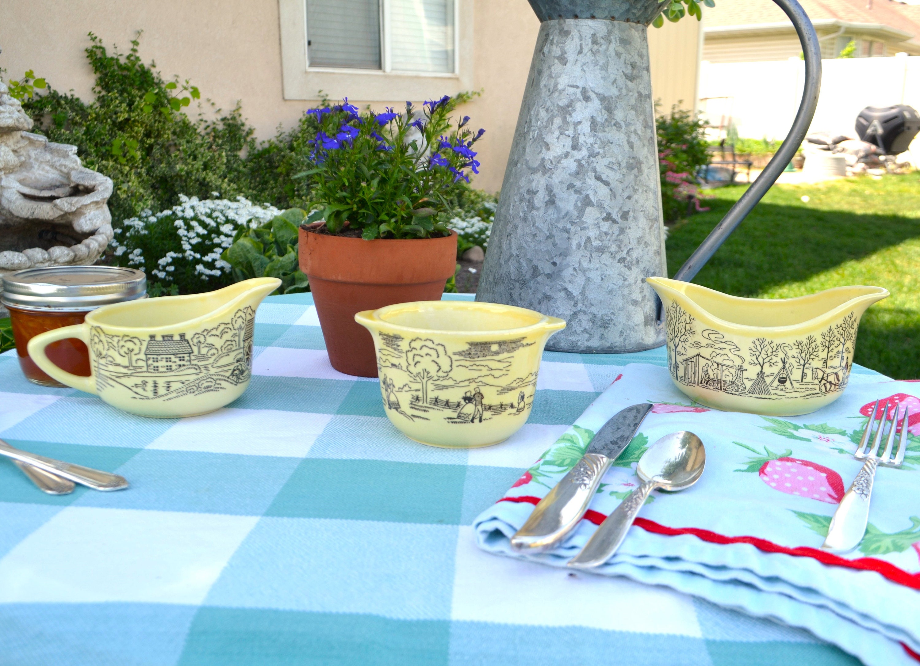 1950's Vintage Buck Farms Bowl and Creamer Set - Etsy