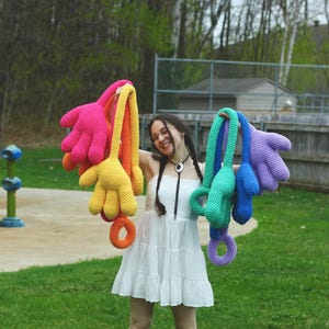CROCHET PATTERN Silly Hand - Etsy