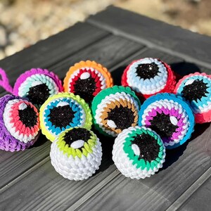 CROCHET PATTERN Tiny Silly Eyeball - Etsy