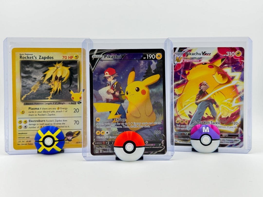 Magnetic Pokeball Toploader Stand - Etsy