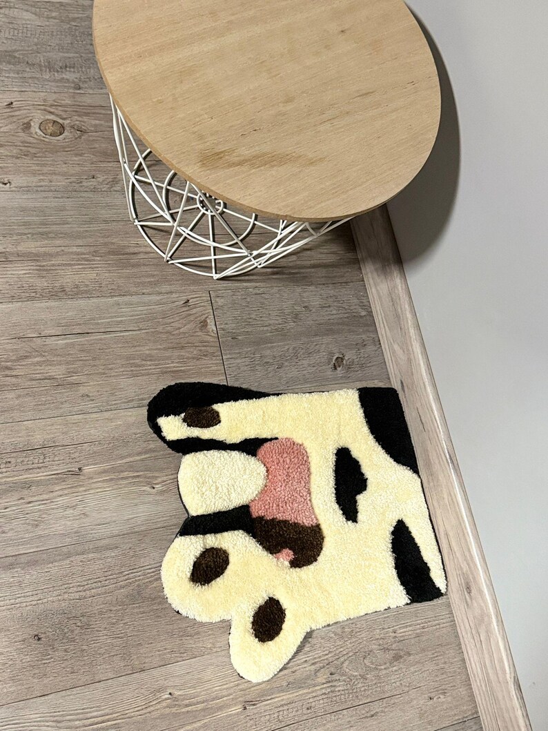 Handmade “cat Paw” Rug — Playful Bent-toe Design - Etsy