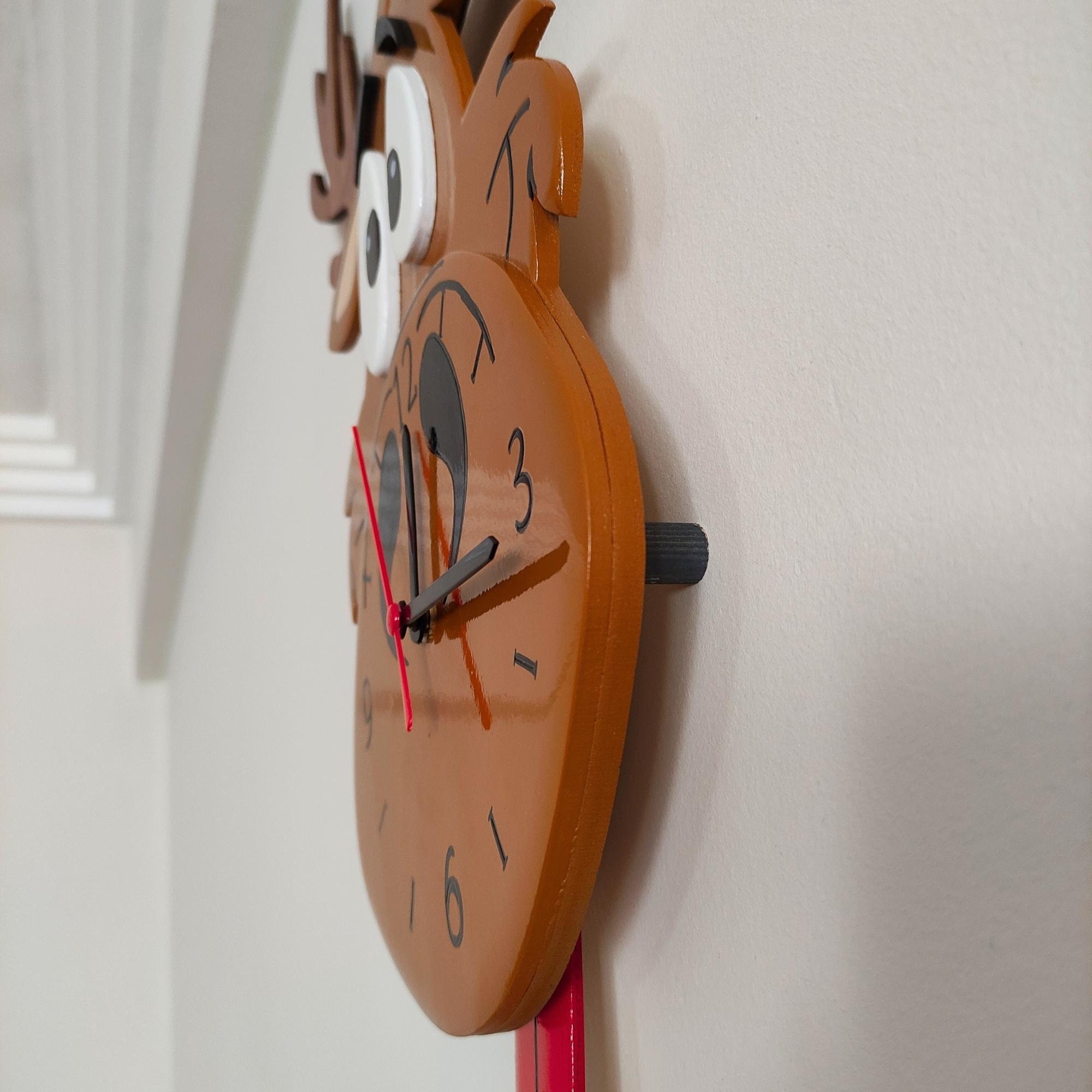 Personalized and Handcrafted Wood Wall Swinging Pendulum Moos Clock - Etsy