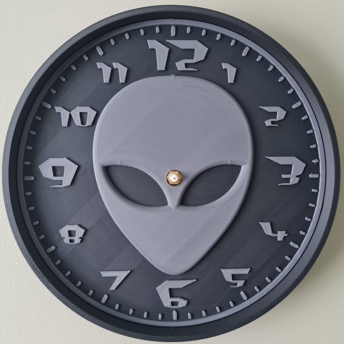Grey Alien Head Wall Clock - Dodge Designs 3D Print - Etsy