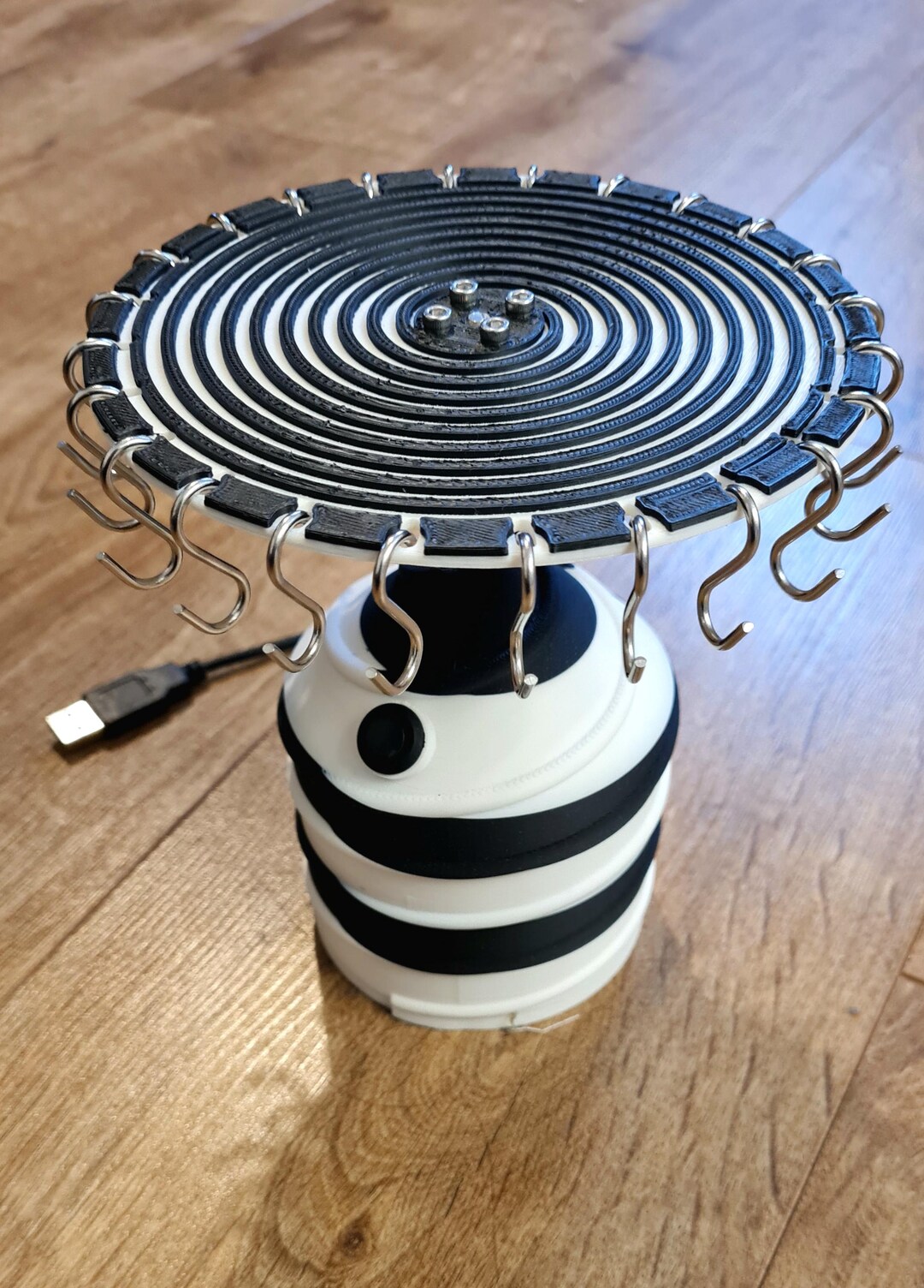 Jewellery Hanging Carousel Sweet Shop Motorised Rotating Jewellery ...