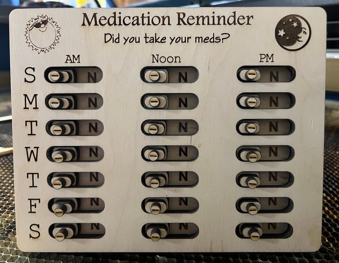 Medication Reminder Laser Engraved Three Layer Wood Pill Tracker ...