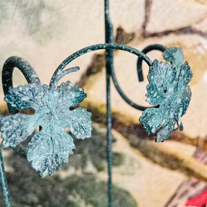 Chippy Plate Rack Green Hanging Art Book Bracket Ivy Leaf Detail - Etsy