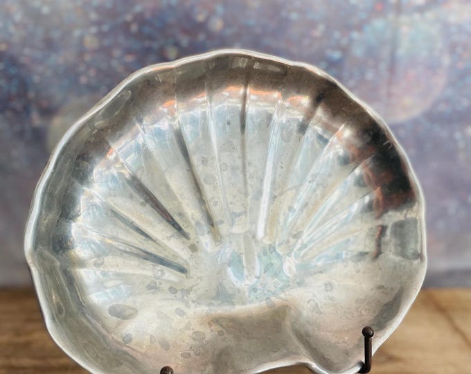 Seashell Scalloped Dish Vintage Metal Clam Shell Catchall Wilton ...