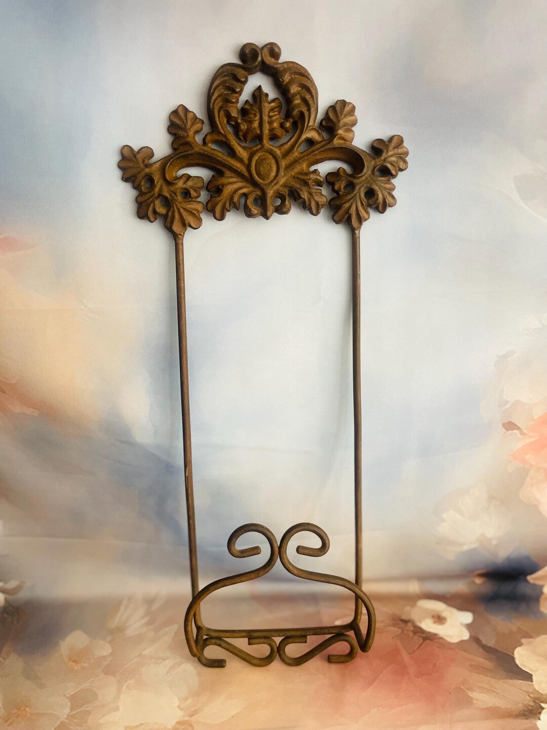 Wall Mount Plate Rack Hanging Art Book Bracket Ornate Iron Hanging ...