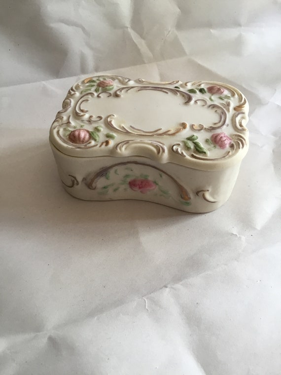 regal porcelain jewellery box - Gem