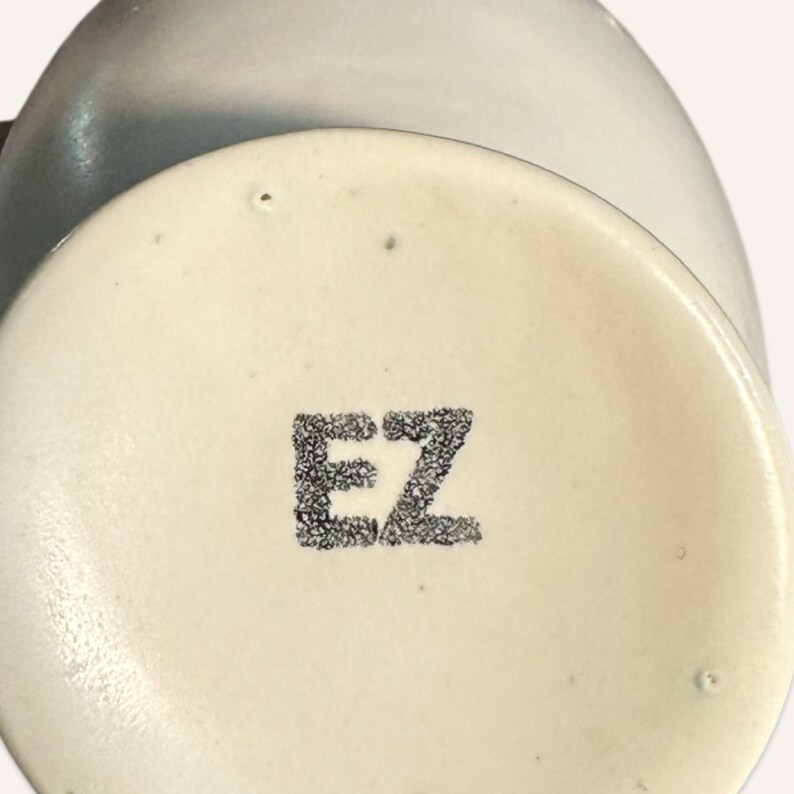 Eva Zeisel Organic Form Earthenware Vase in White Glaze - Etsy