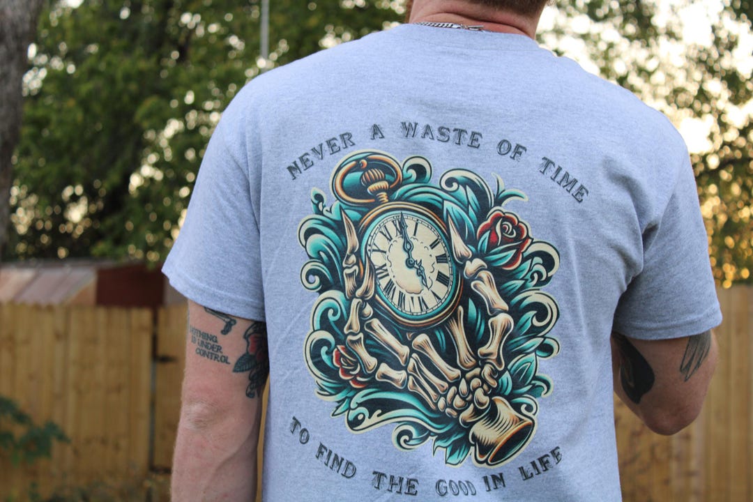 Vintage Pocket Watch Skeleton Hand Tattoo Art T-shirt - Etsy UK