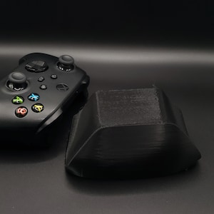 Sleek 3D Printed Xbox Controller Stand - Form-fitting Minimalism for ...