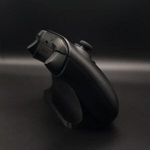 Sleek 3D Printed Xbox Controller Stand - Form-fitting Minimalism for ...