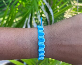 Friendship Bracelet in Greek Wave Pattern Yellow & Orange - Etsy