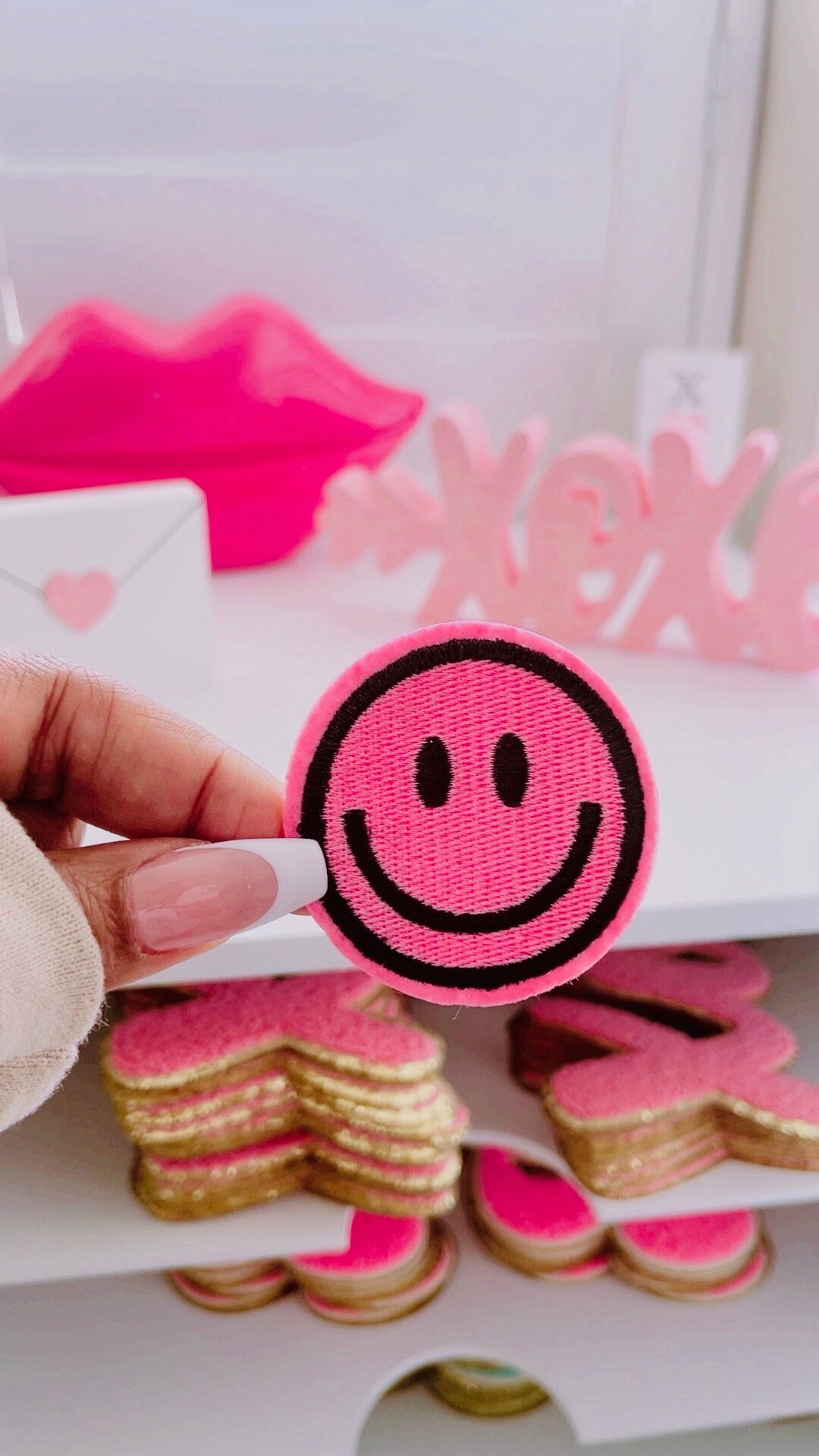 Smiley Face Iron on Patch, Smiley Chenille Patch, Embroidered Patches ...