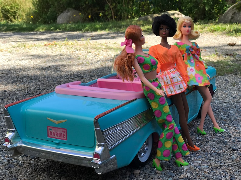 Barbie 1968, Vintage Blue and Pink Car, Mod Friends, Flower Colors ...