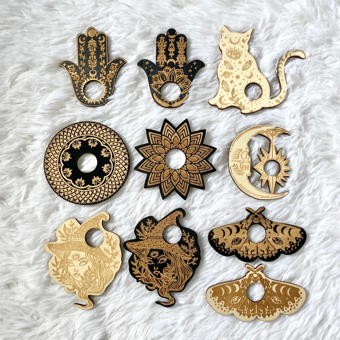 Wooden Sphere Stands With Black and White Design Hamsa Hand Witch Cat ...