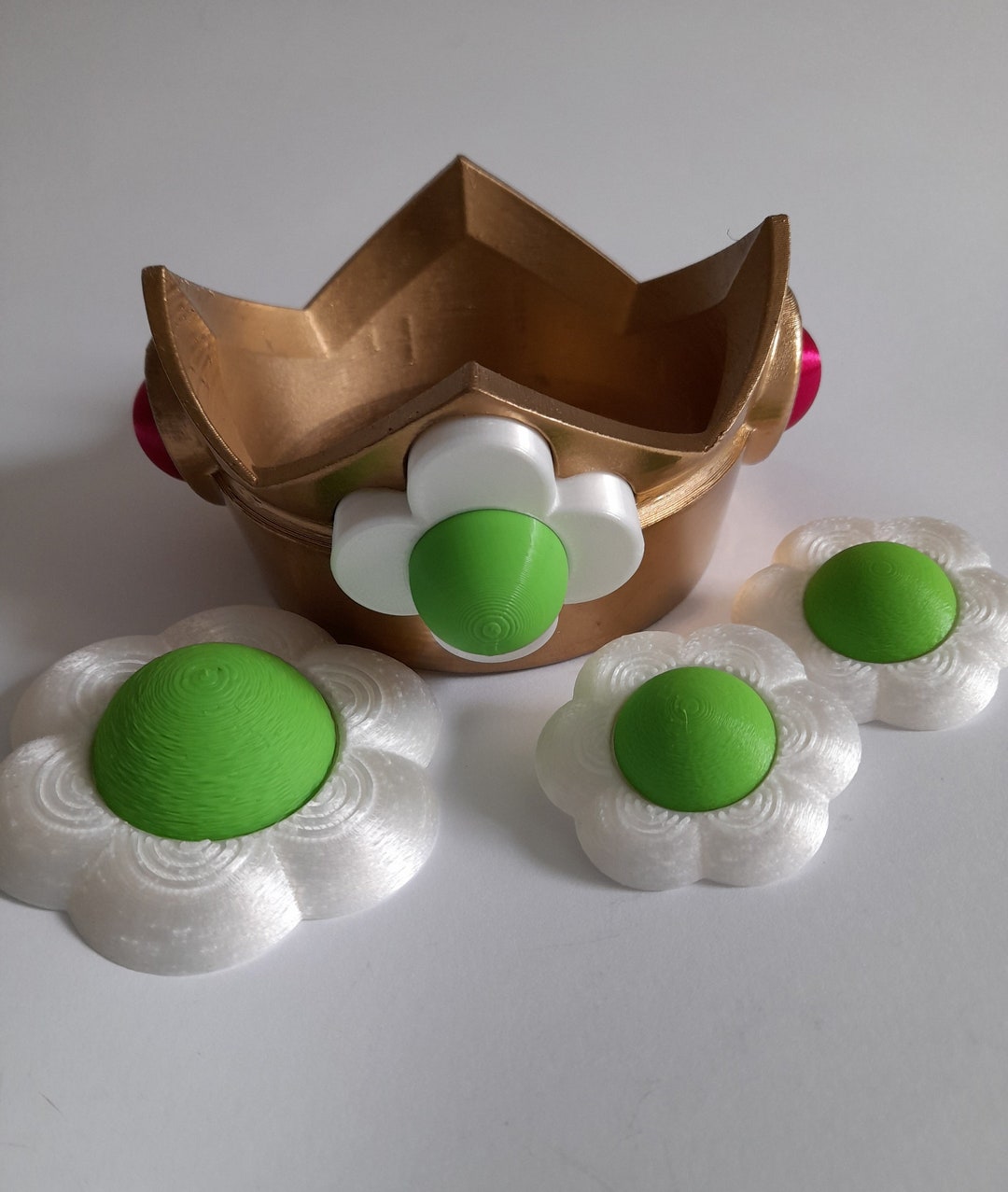 Princess Daisy's Crown Brooch Based on the Game Super Mario Bross. - Etsy