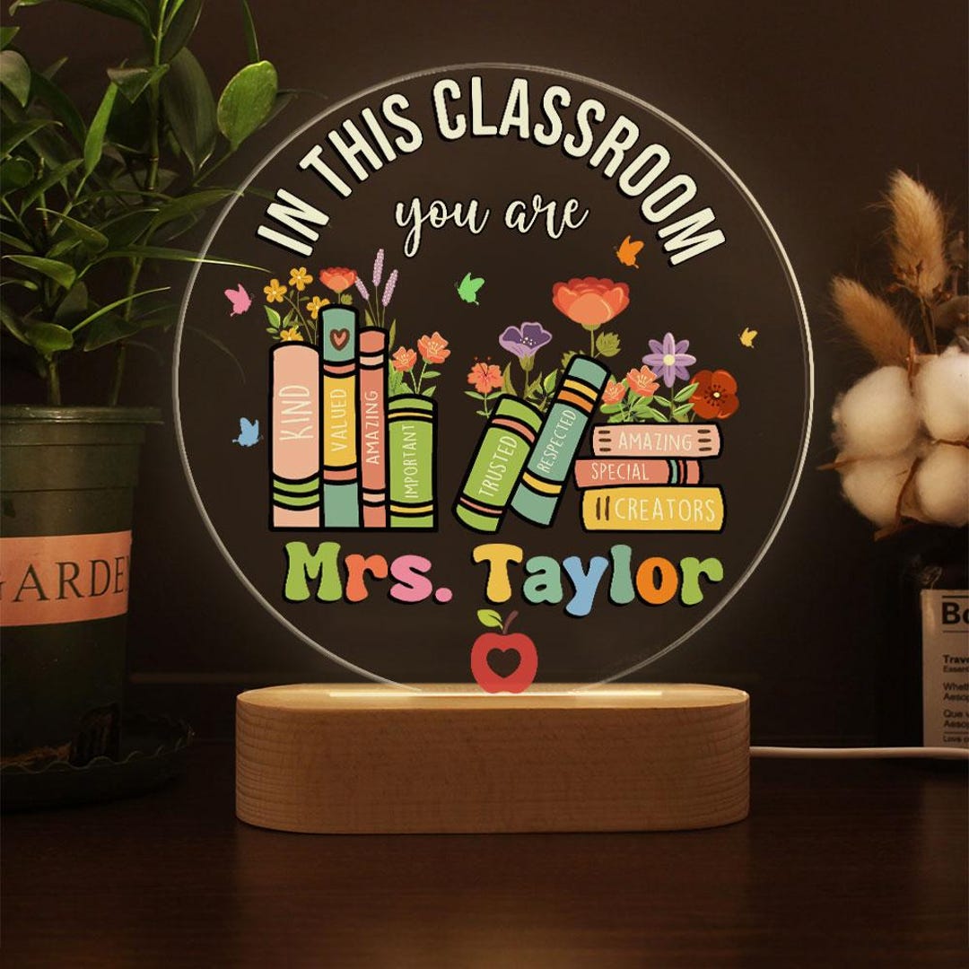 Personalized Teacher Night Light, Teacher Appreciation Gift ...